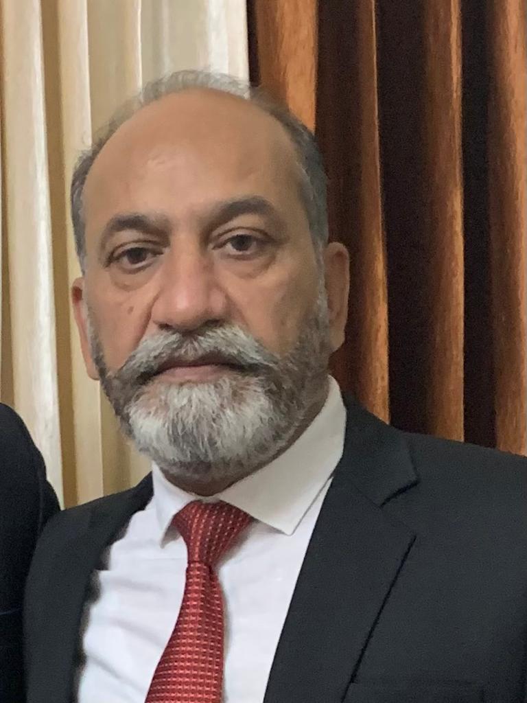 Our Team – Ayboard